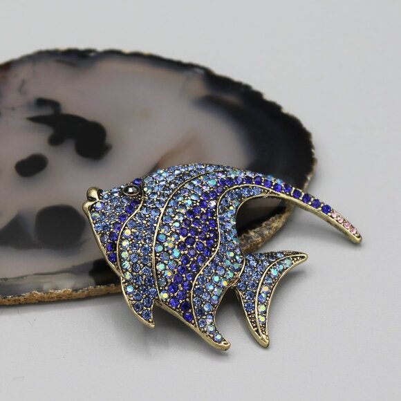 Jewelry | Jewelry Pin Brooch Fish Water Animal Sparkly Blue Gold Tone ...